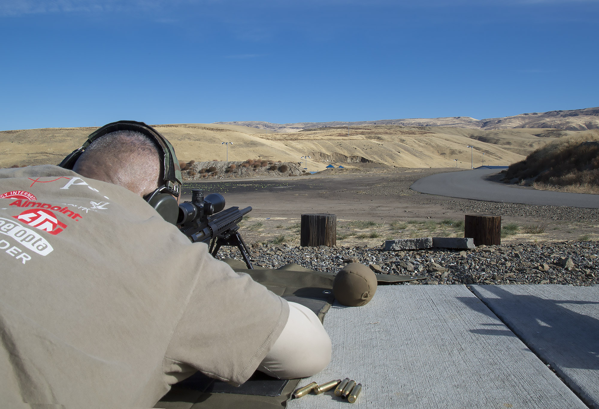 Ruger Precision Rifle Part 2: 600 yard and 1000 yard Range Day with the ...