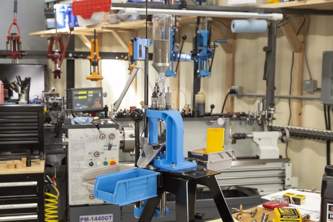 Dillon RL-550C: Unboxing, Overview, Setup, Loading Rifle and Pistol ...