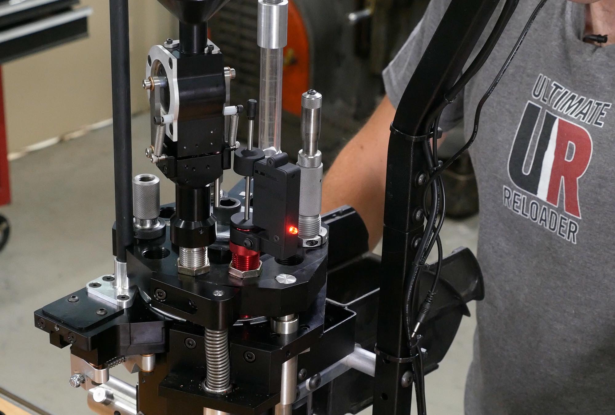 Insane! Loading 223 / 5.56 with the Mark 7 Evolution + Mr. Bullet ...