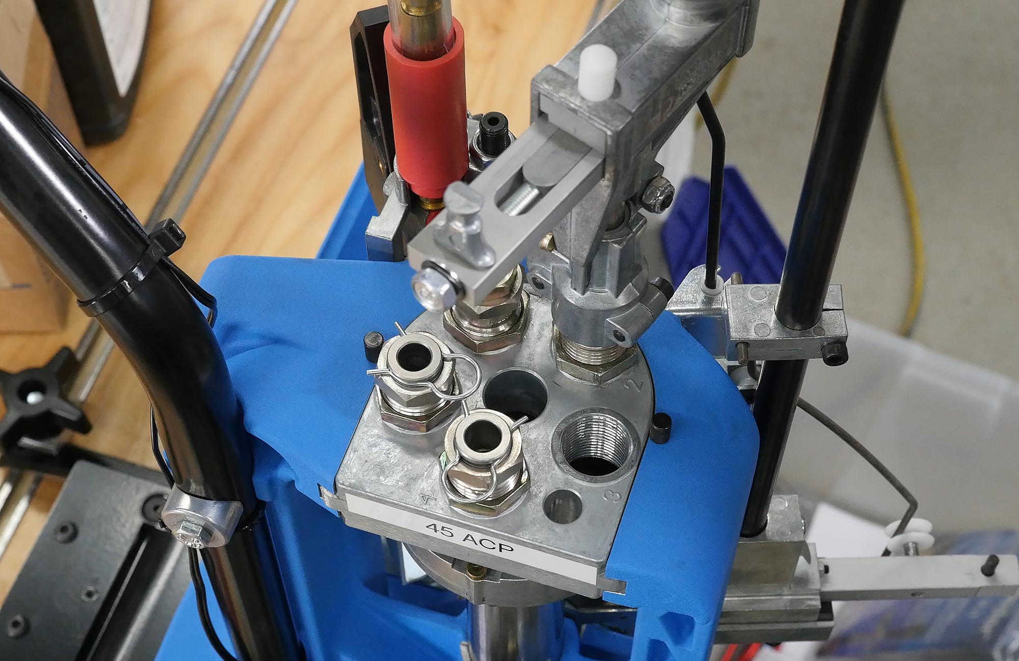 XL-750 Bullet Feed SOLUTION (Double Alpha Extra-Short Powder Bar ...