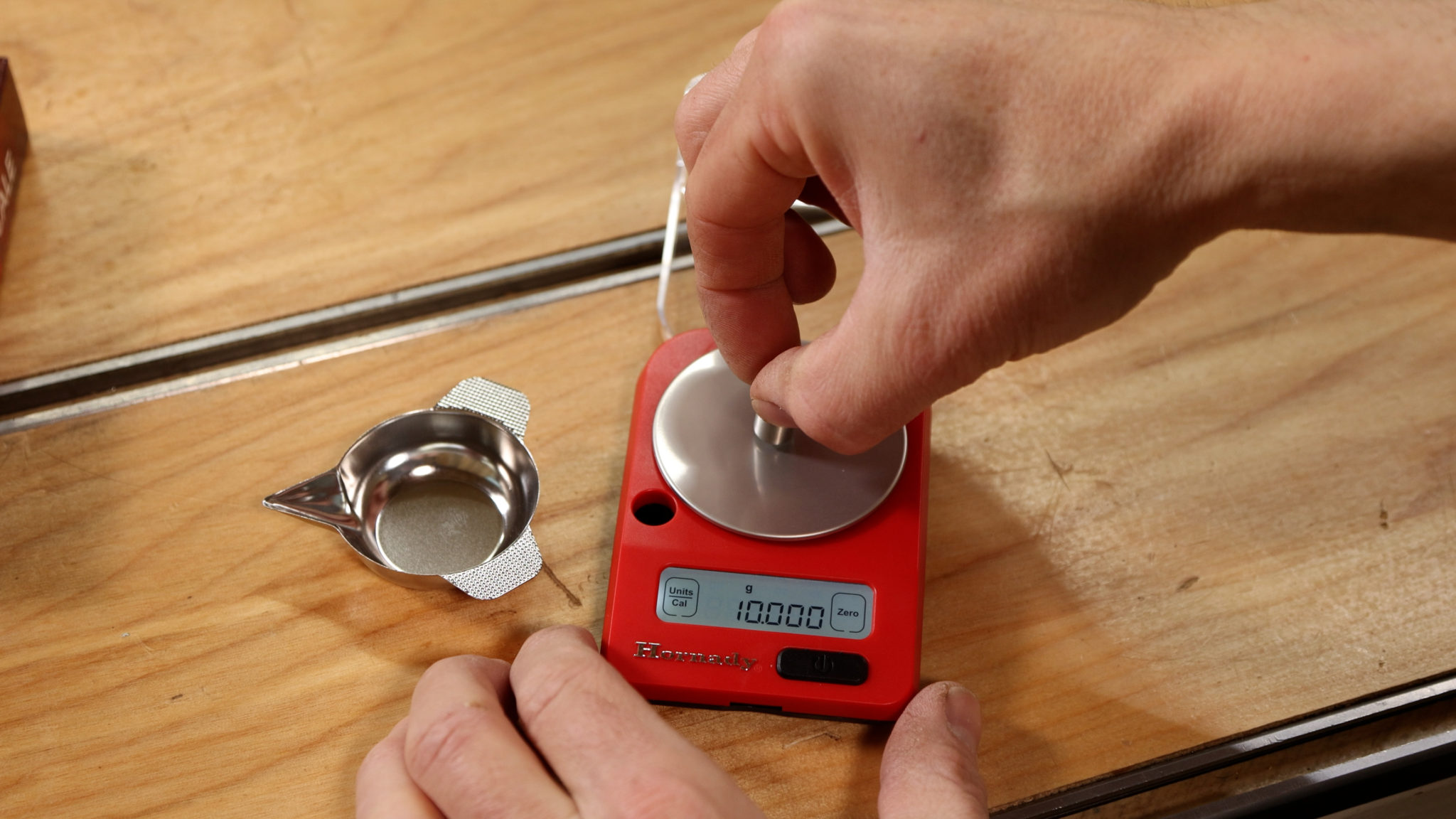 Hornady New Scales: G3-1500 Pocket Scale, M2 Digital Bench Scale ...