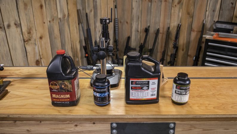 TESTED: Hodgdon’s CFE-223 Smokeless Powder – Ultimate Reloader