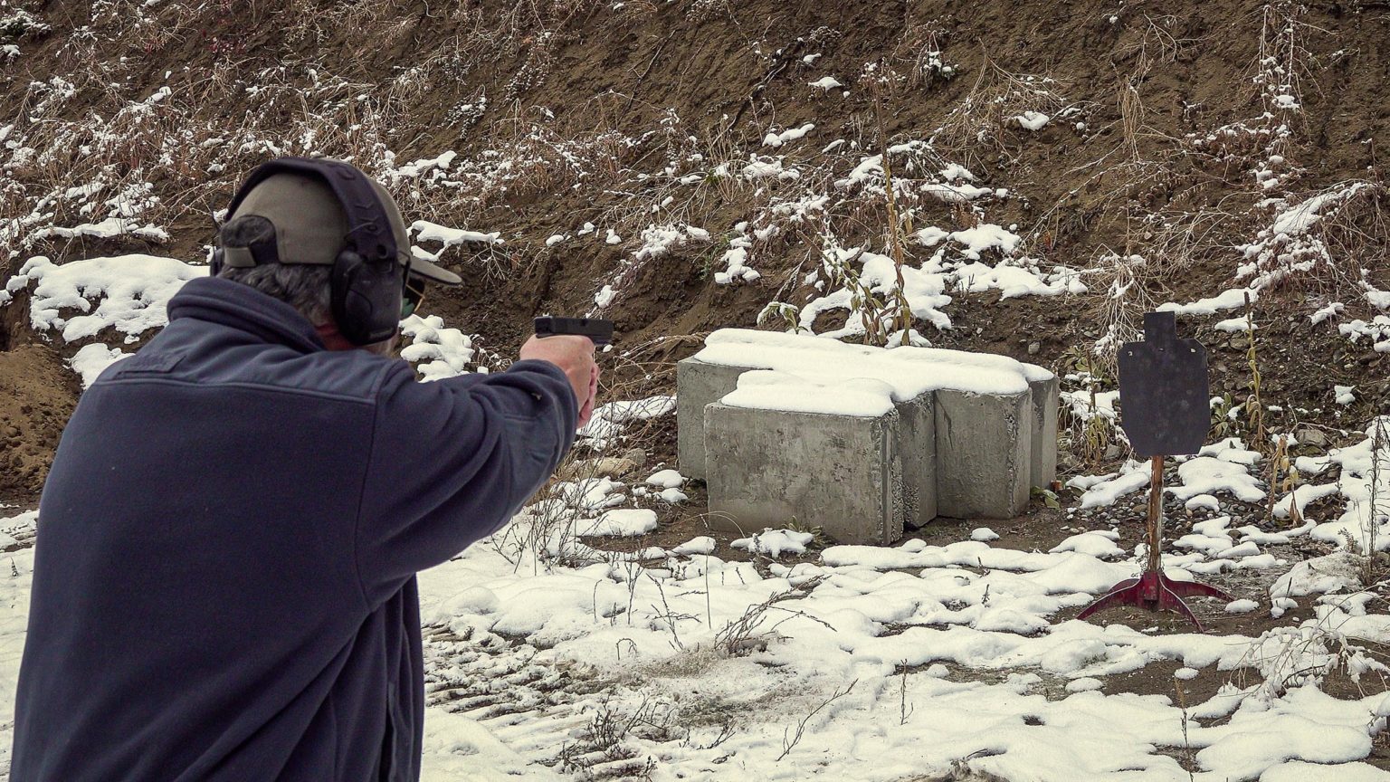 BEAR DEFENSE: 44 Mag vs 10mm Auto (Which is Better?) – Ultimate Reloader