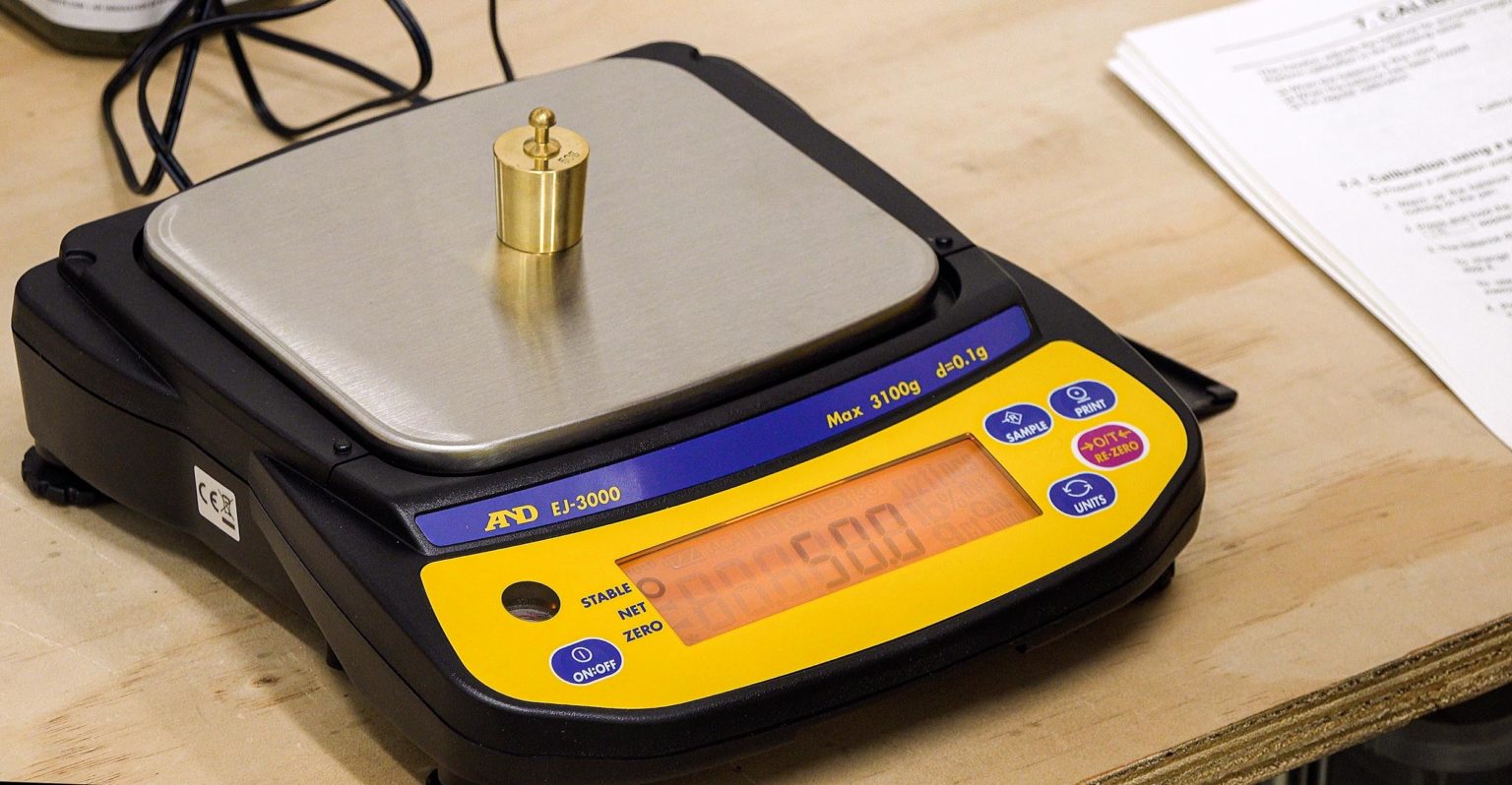 A&D EJ-3000: Versatile Scale for Cerakote, Epoxy, and More – Ultimate ...