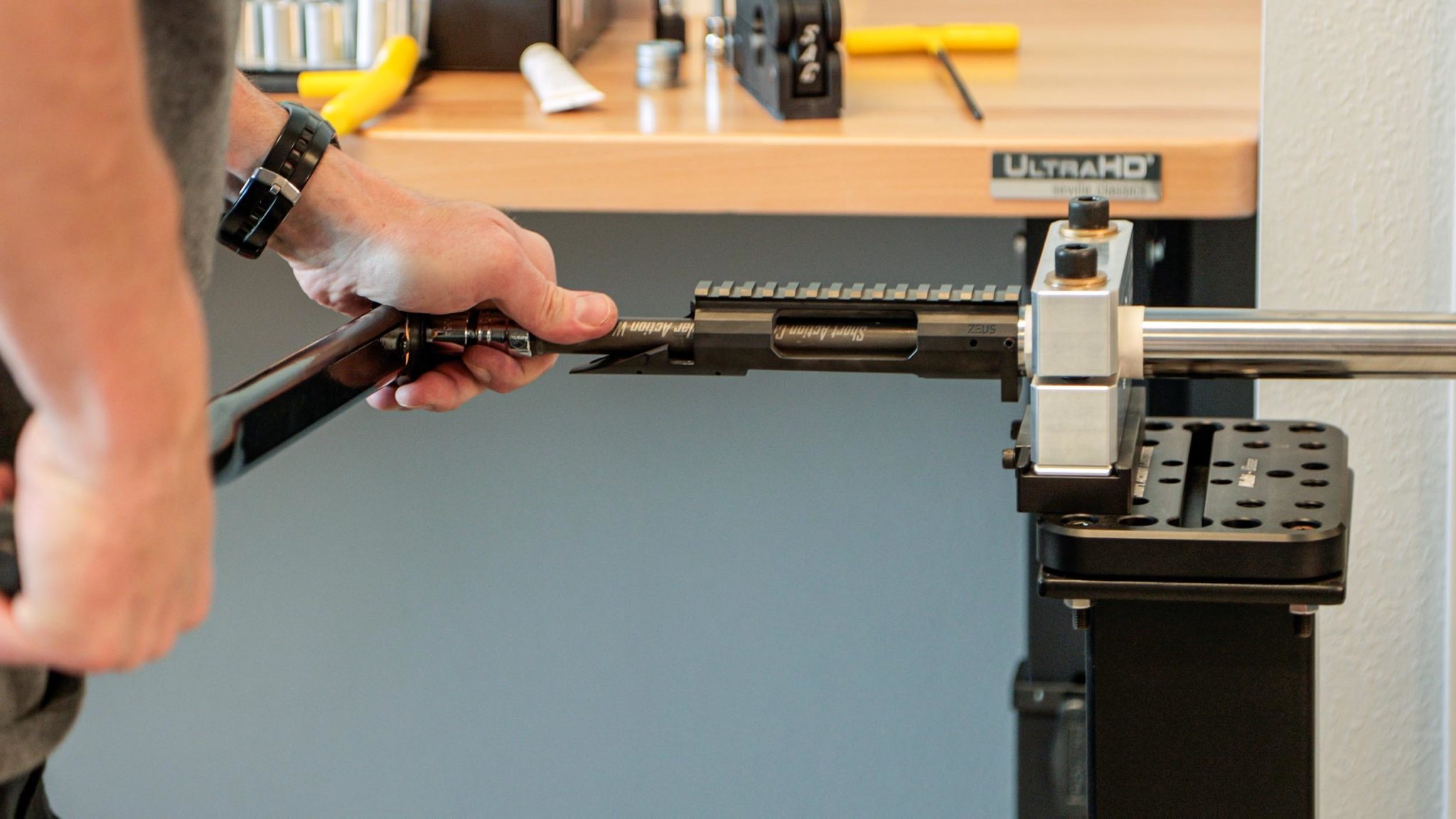 Removing a Rifle Barrel The Easy Way (SAC Bravo and Vise Stand Demo ...