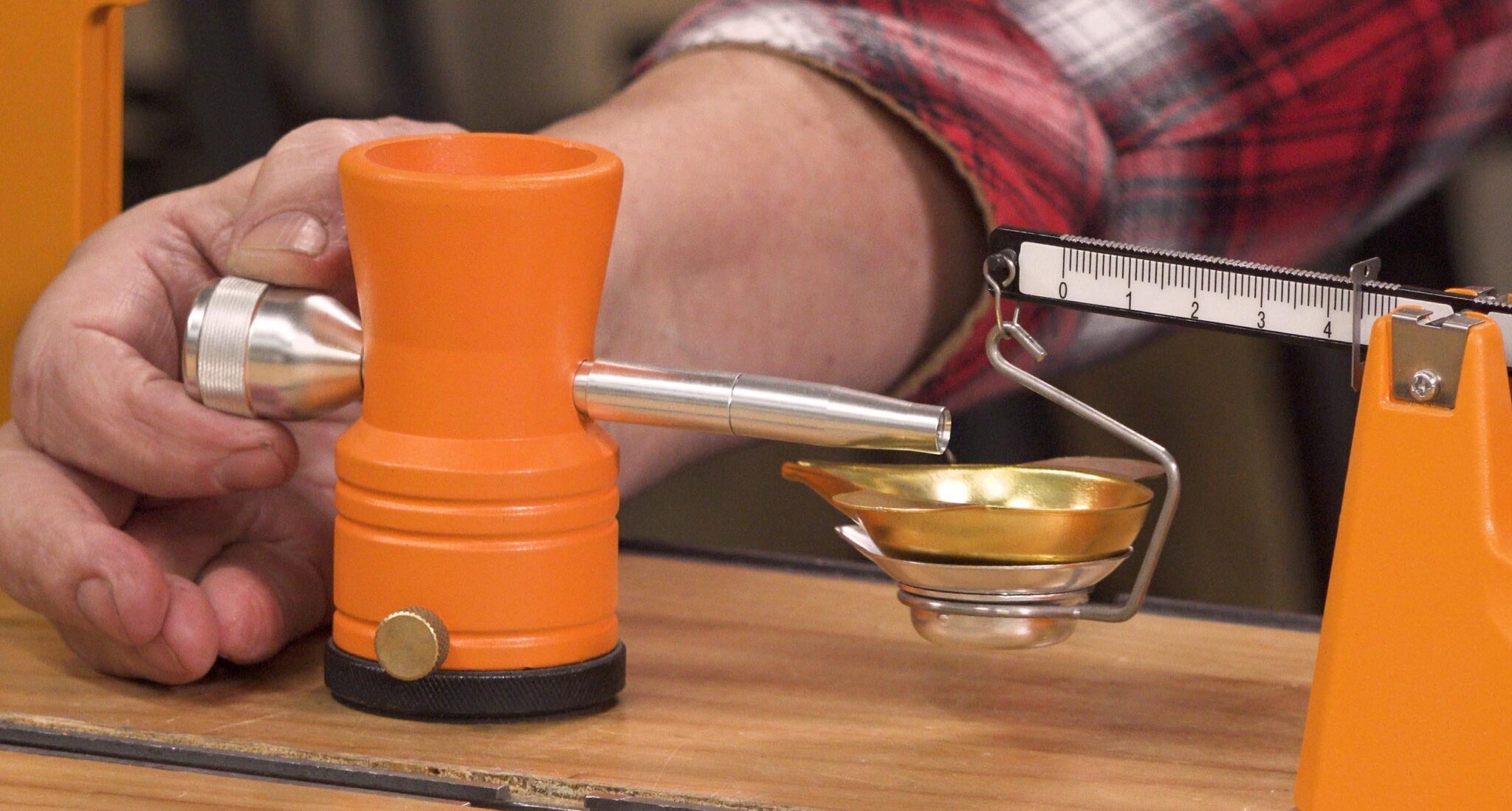 Basic Rifle Reloading Part 4: Powder Charging – Ultimate Reloader