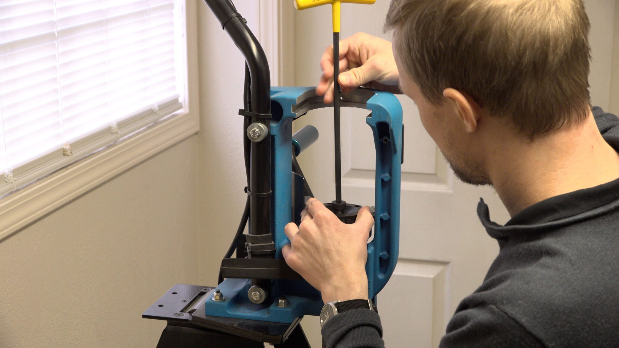 Cortina Precision Bullet Flow System – Ultimate Reloader