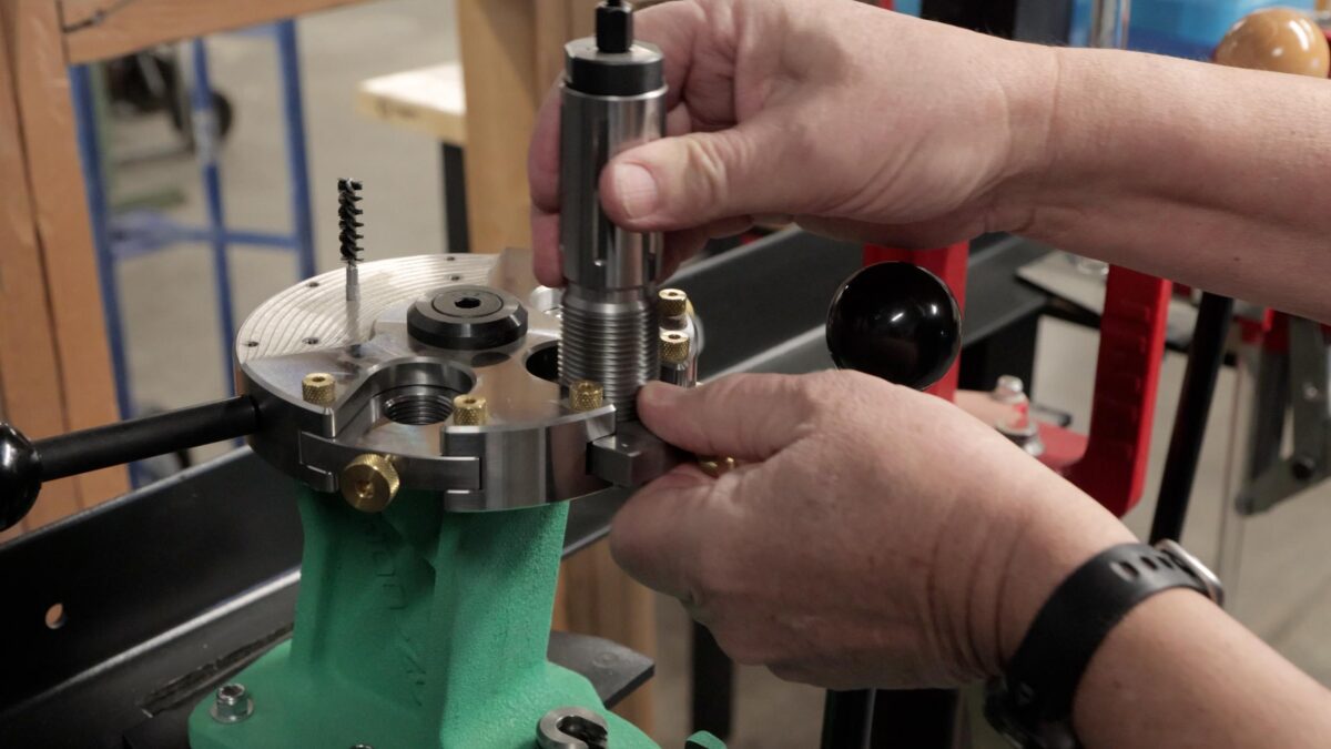 Economical .223 Loads: Berry’s 62 grain FMJ – Ultimate Reloader