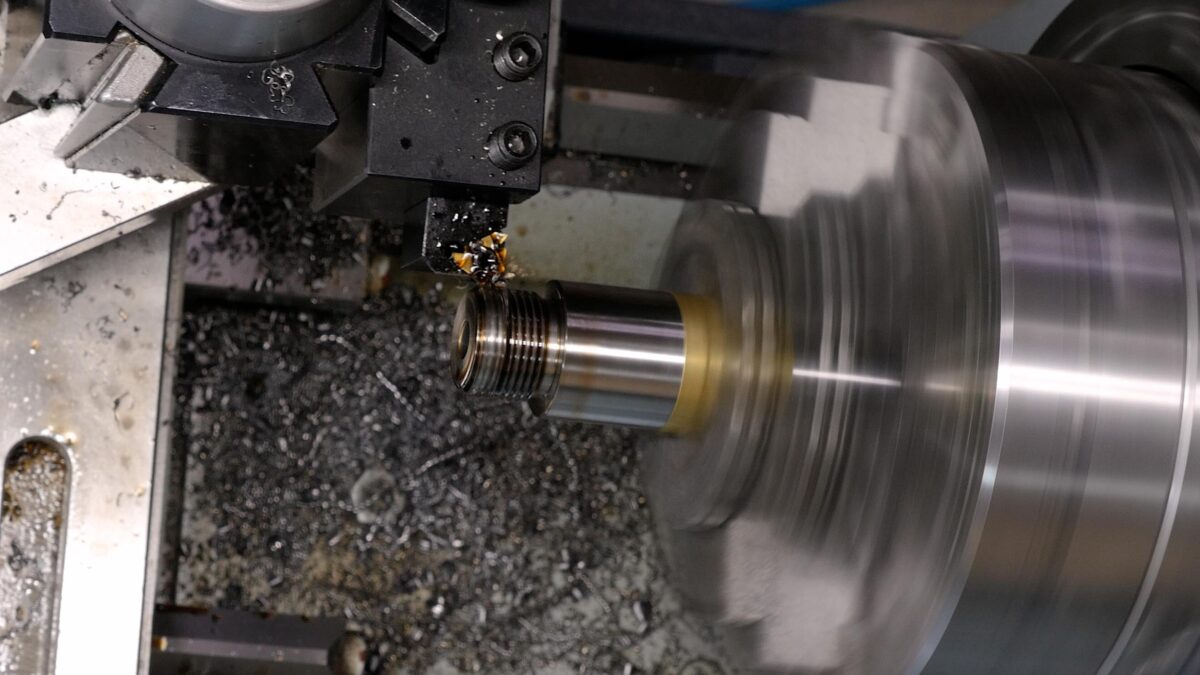 Building a 2-Mile Rifle: .375 CheyTac Build – Ultimate Reloader