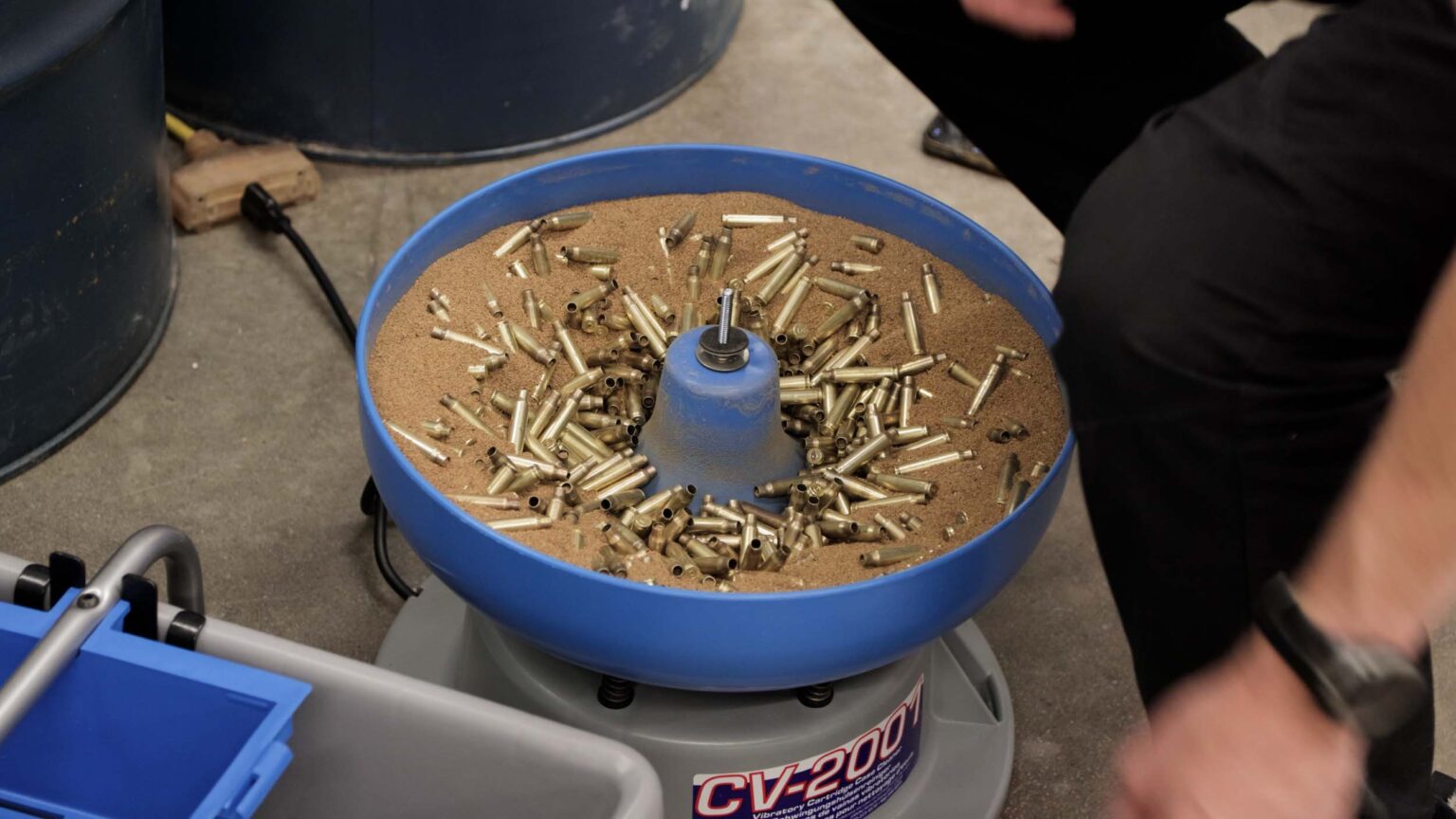 Case Cleaning with Dillon’s Vibratory Cleaner & Media Separator (CV-2001 and CM-2000) in BULK ...