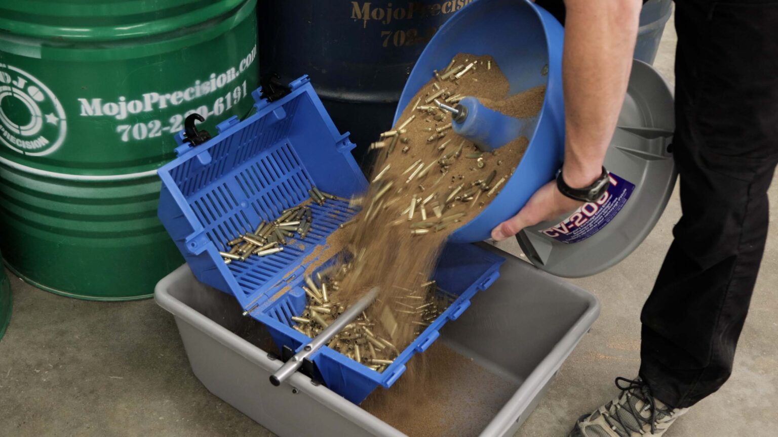 Case Cleaning with Dillon’s Vibratory Cleaner & Media Separator (CV ...