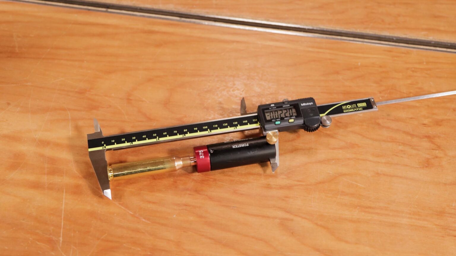 Loading .375 CheyTac on the Forster Co-Ax XL – Ultimate Reloader