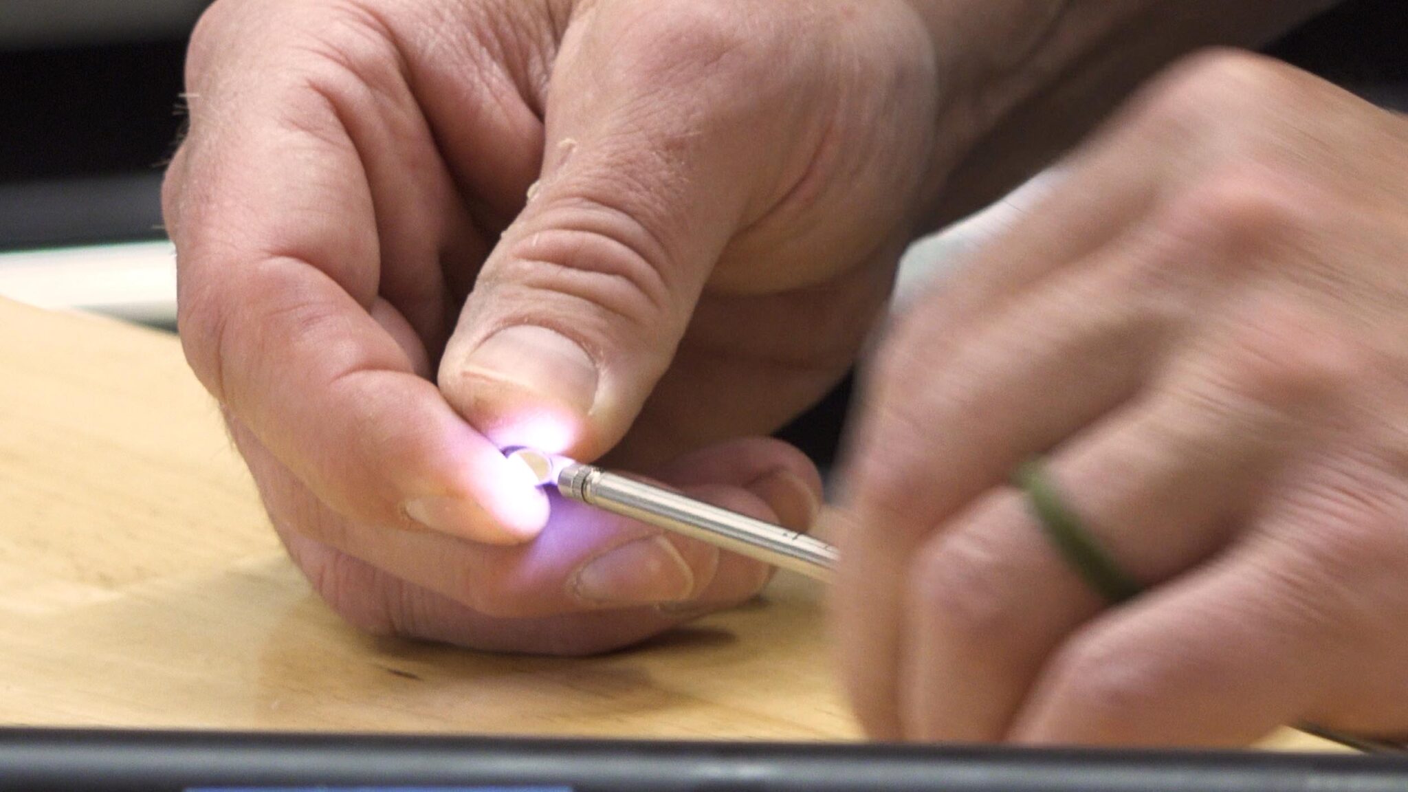 How Do You Properly Use a Borescope? – Ultimate Reloader