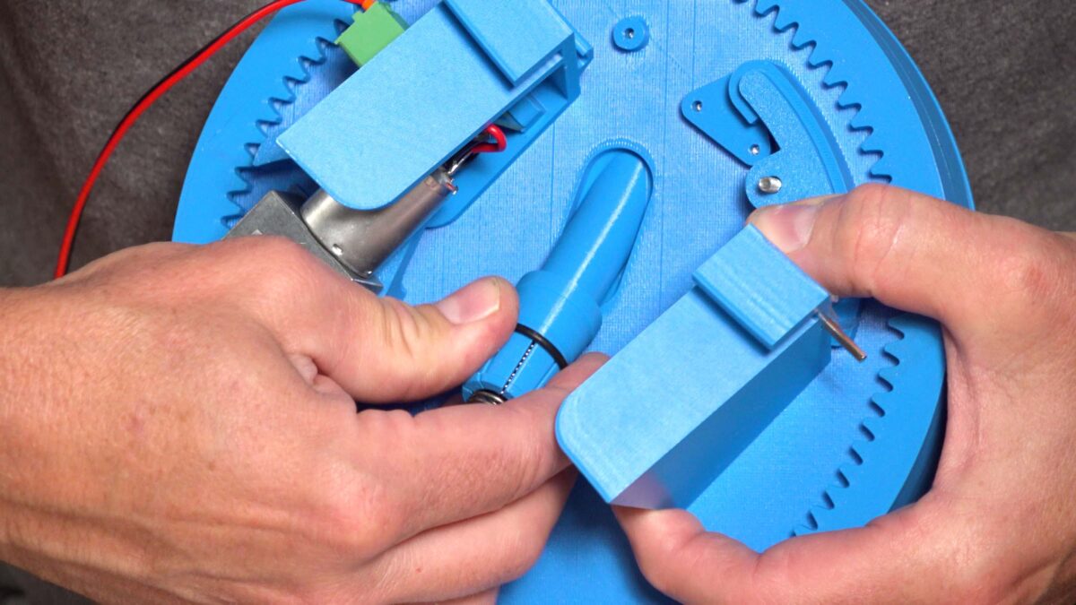 Load More Efficiently with Armanov’s Bullet Feeder! – Ultimate Reloader