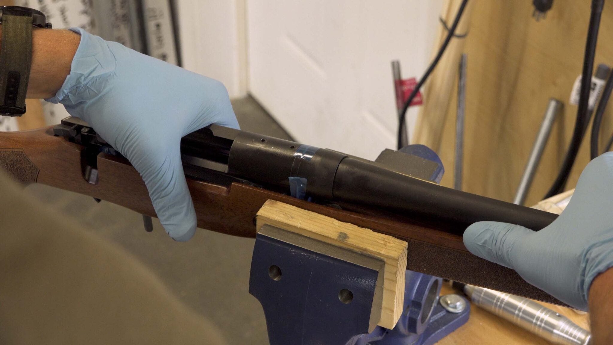 Will Bedding a Problem Mossberg Patriot make it Shoot? – Ultimate Reloader