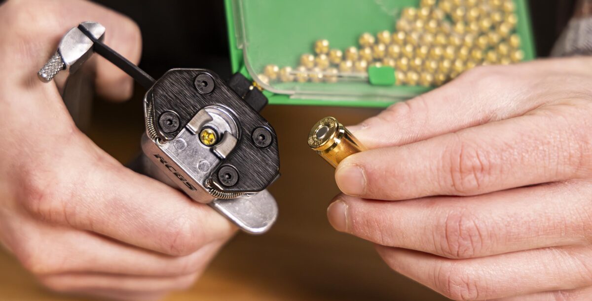 TESTED: RCBS Universal Hand Priming Tool – Ultimate Reloader