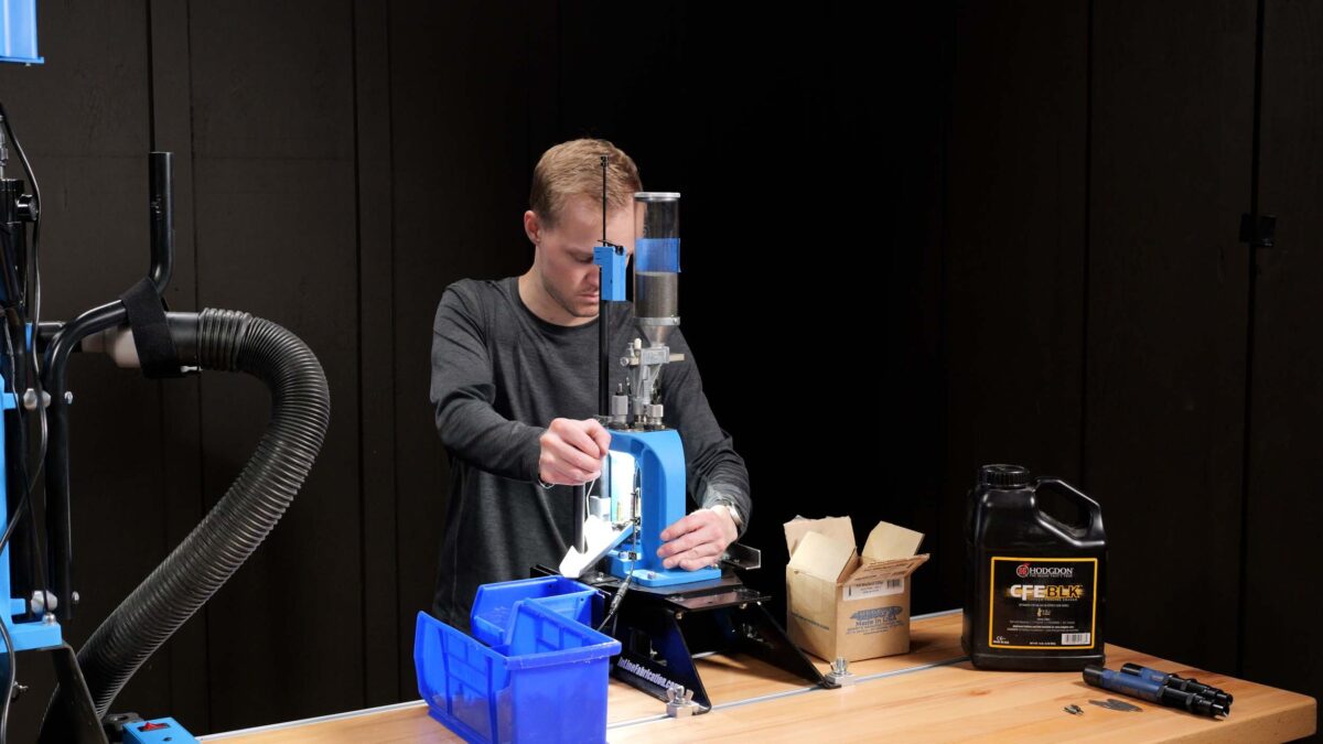 Case-Processing on a Dillon XL750 – Ultimate Reloader